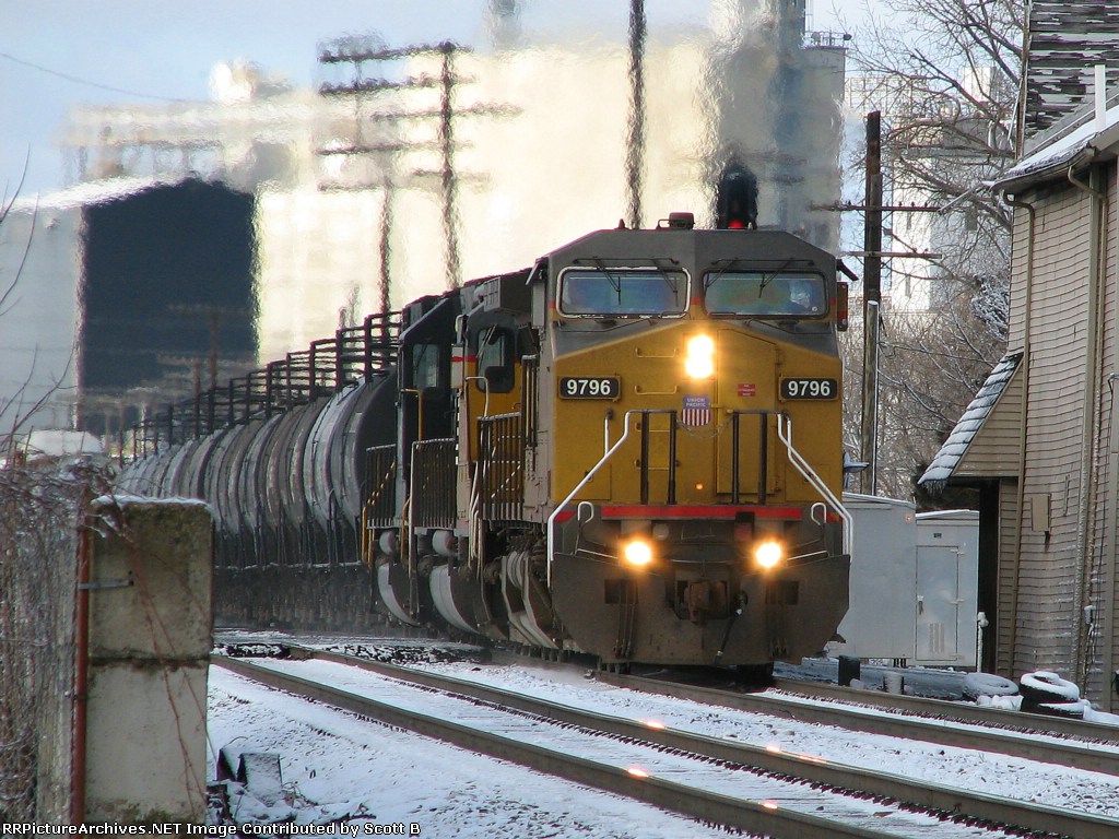 UP 9796 unknown NS train 11:20am